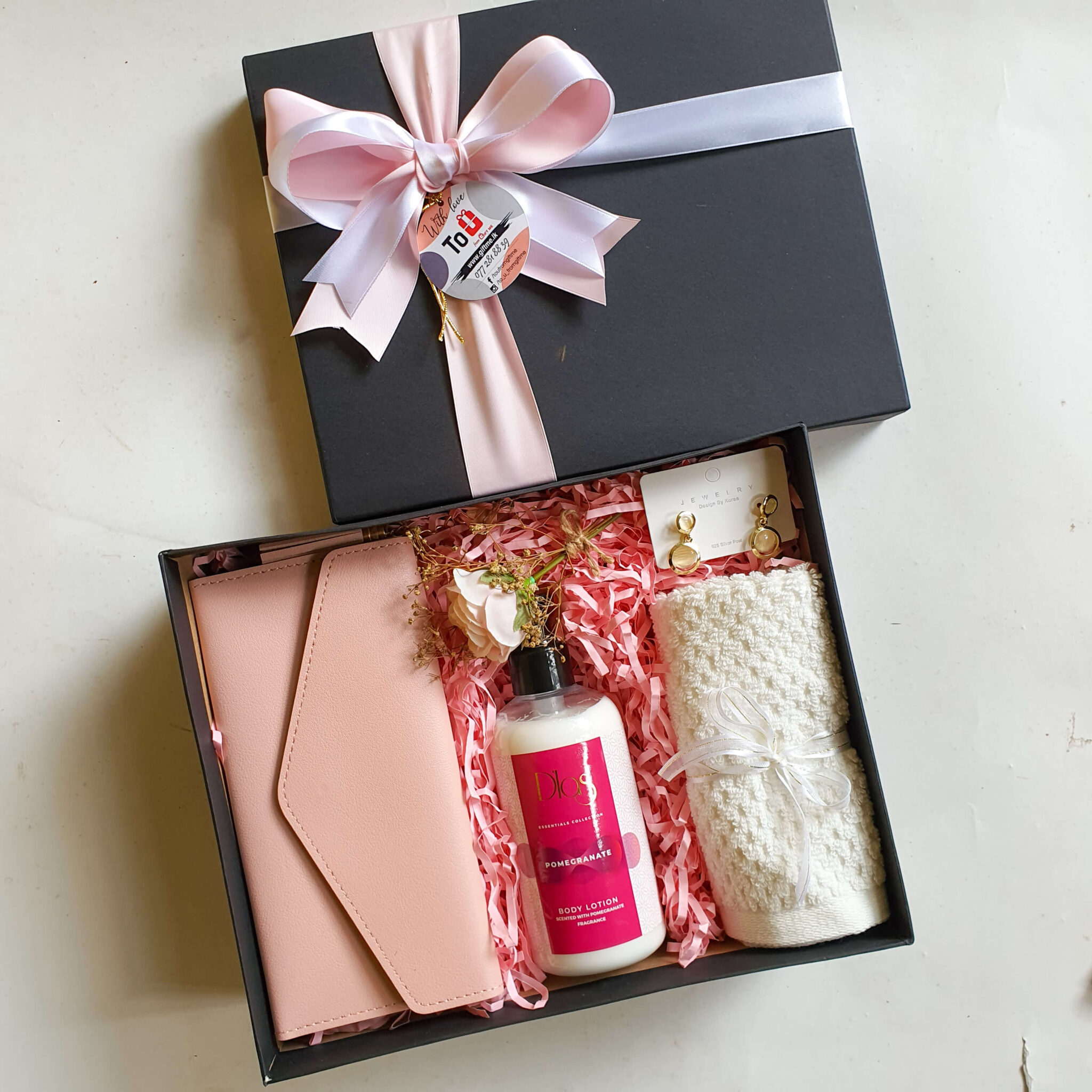 Graceful Essentials – ToU from GiftMe